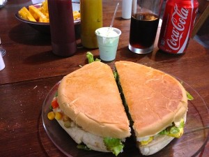 Calota Lanches: o tradicional xis no estilo gaúcho em Floripa